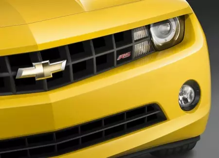 කාන්දු වූ Chevrolet Camaro