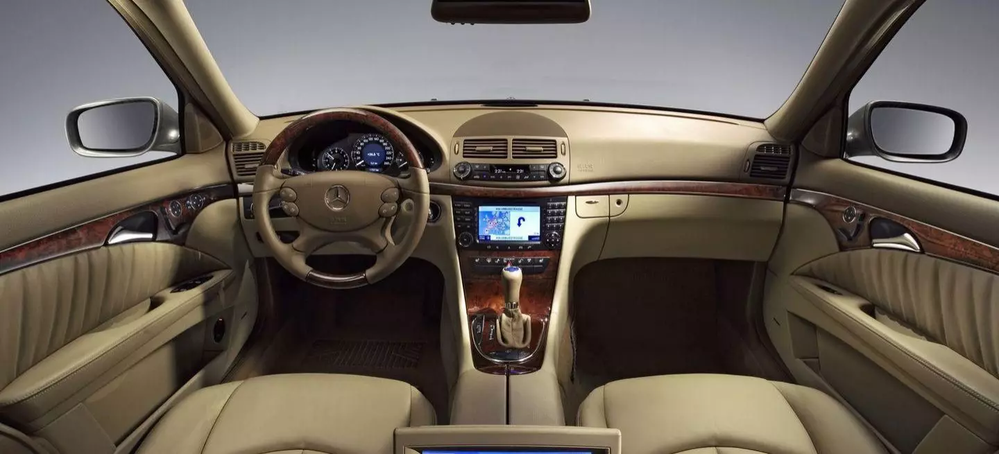 interior-mercedes-clase-e-3