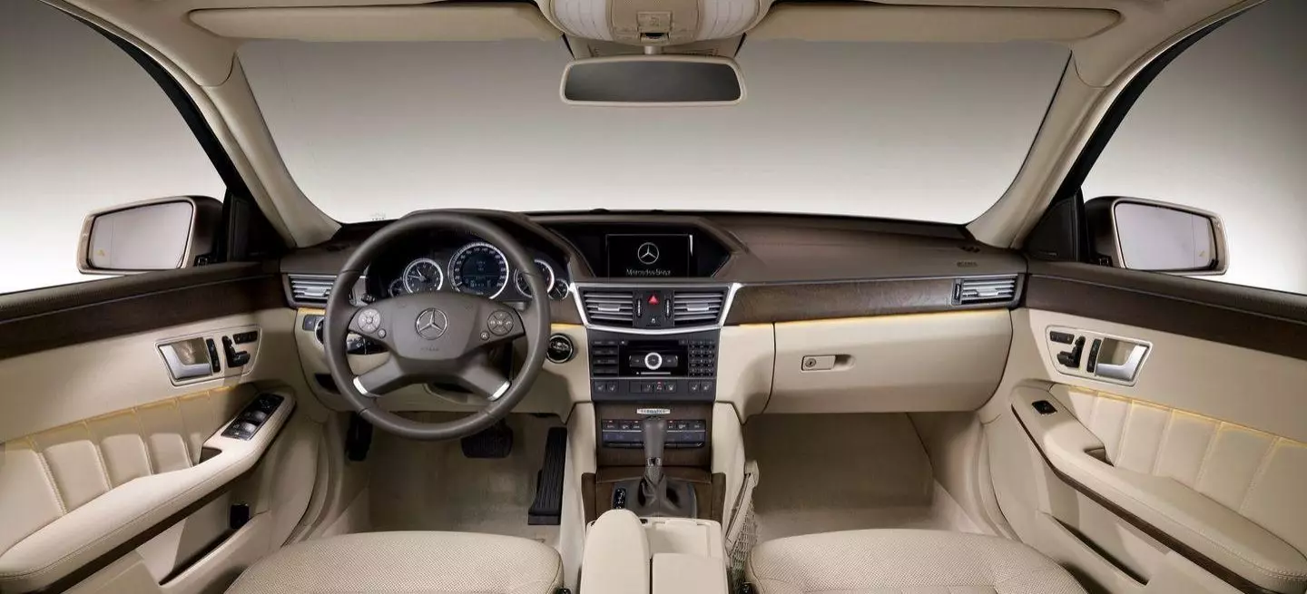 interior-mercedes-clase-e-4