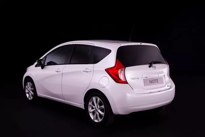 Nissan Note: първи детайли и изображения на новото поколение на Note