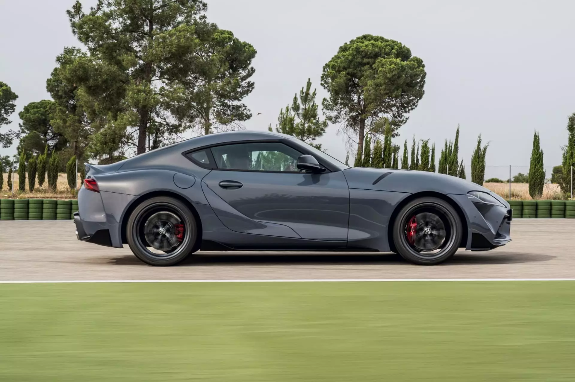 Bones males notícies, el Toyota GR Supra manual revela els preus per a Espanya