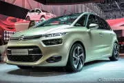 Anong hinaharap ang naghihintay sa bagong Citroën C4 Picasso? 141545_13