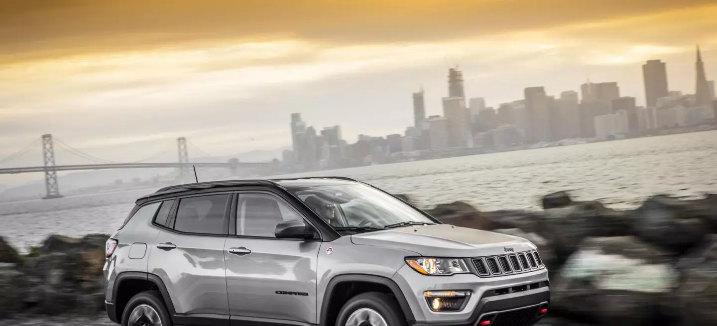 jeep-compass-2017-dm-किंमत-4