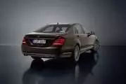 Mercedes S-Class 2010 142050_4