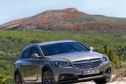 Opel Insignia Country Tourer 2013: Opel ватандашы гаиләсе дә яңартылды 142183_4