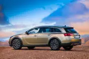 Opel Insignia Country Tourer 2013: Opelning vatandoshlari oilasi ham yangilandi 142183_5