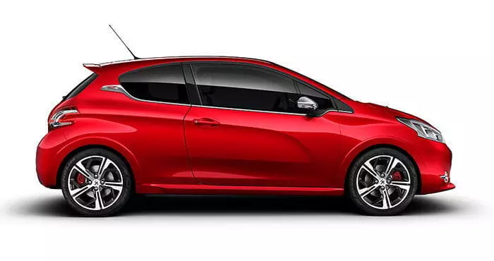 Peugeot 208 Hybrid FE: കാര്യക്ഷമതയും ഡ്രൈവിംഗ് ആനന്ദവും തേടുന്ന ഒരു പ്യൂഷോ സ്പോർട് പ്രോജക്റ്റ്