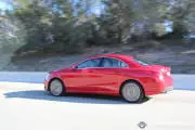 Mercedes CLA: ការបង្ហាញ និងសាកល្បងនៅ St. Tropez នៃ coupé ទ្វារបួន។ តើវាប្រសើរជាង Class C ទេ? 143094_11