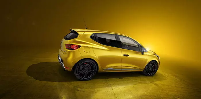 नवीन Renault Clio RS