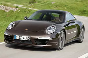 Porsche 911 Carrera 4 اور Carrera 4S