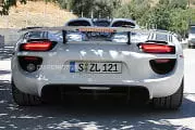 Tus tshiab Porsche 918 Spyder taug kev xeem hauv Granada 145956_11