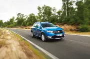 Dacia Sandero Stepway 2013, y cyfleustodau wlad yn cael ei adnewyddu 146311_6