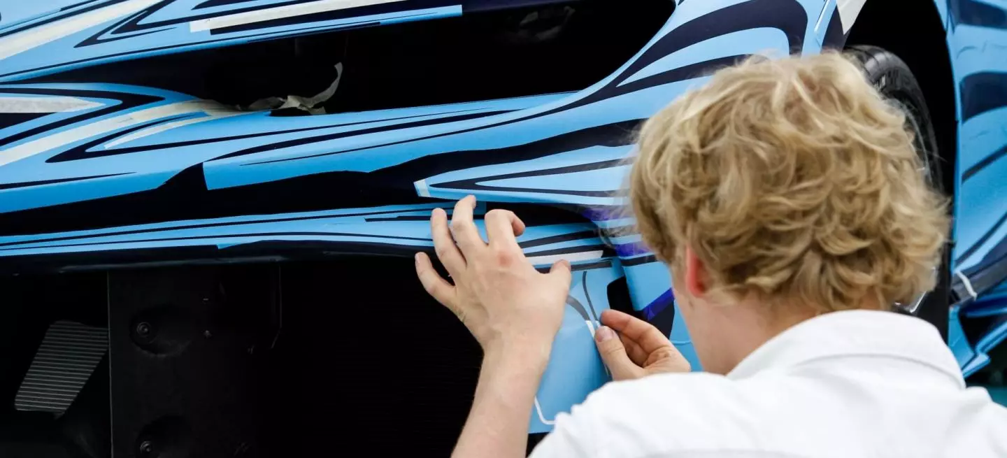 Bugatti Chiron Vagues Lumiere 2022 17