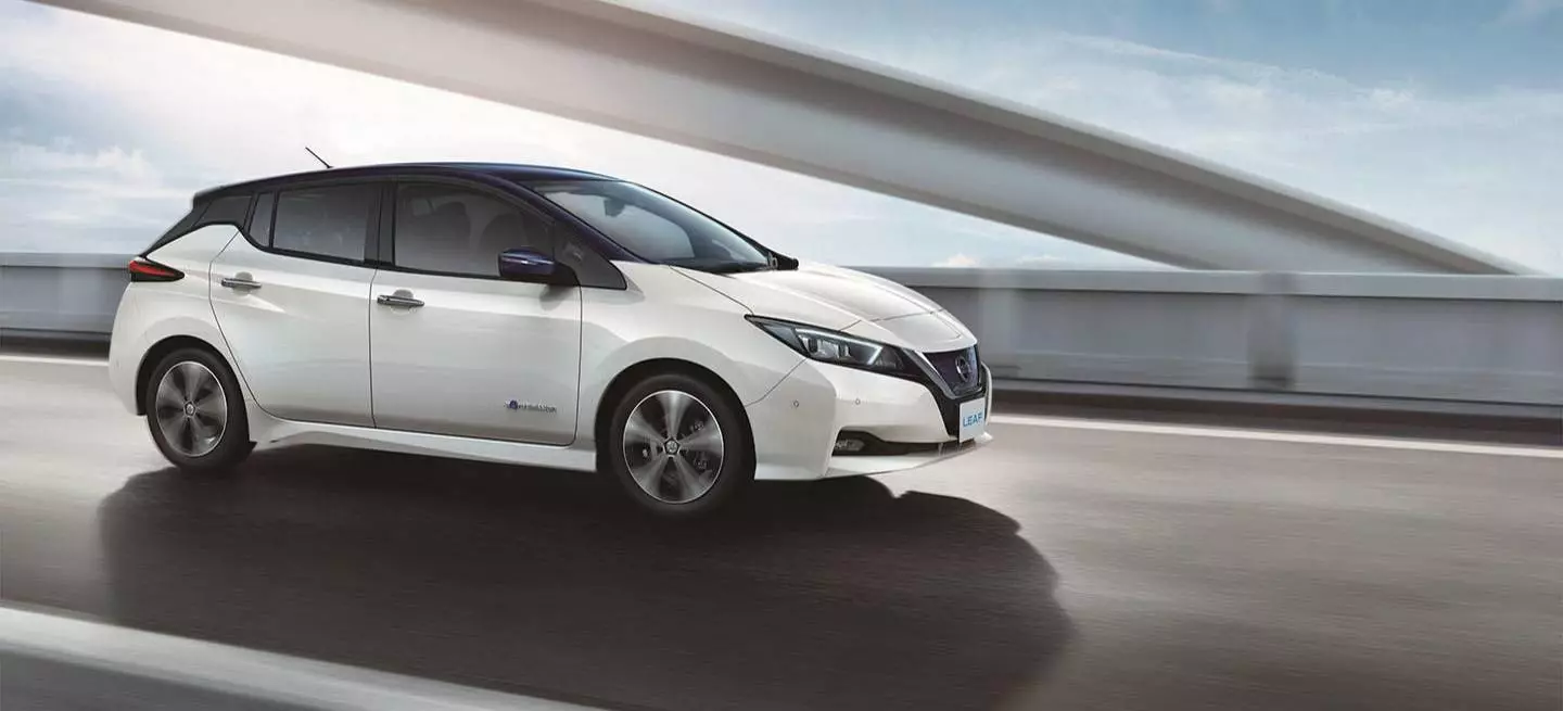 nissan-leaf-2018-02