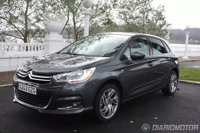 Citroën C4 HDI šedá Exclusive