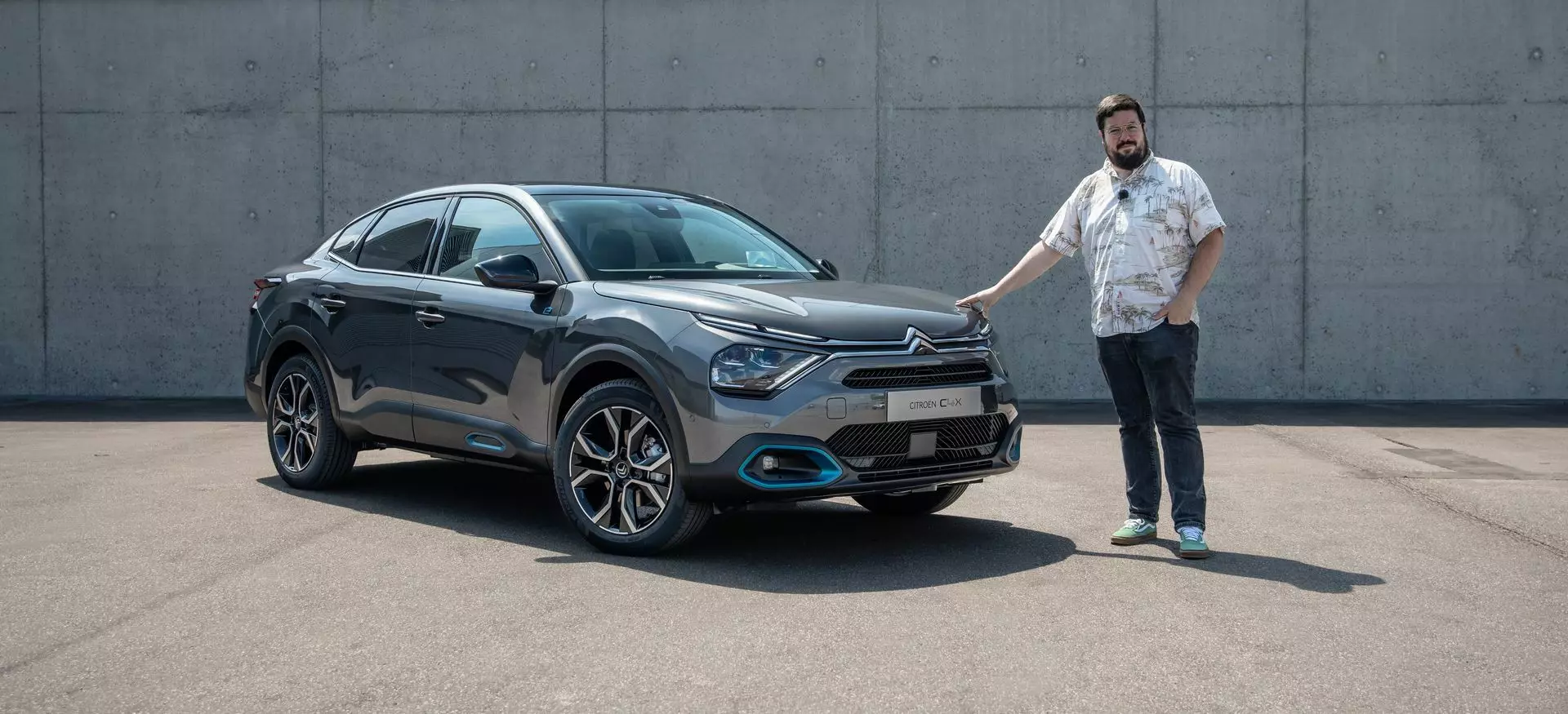 Citroën C4 X 2023, a curious (and very spacious) four-door crossover (+ video)