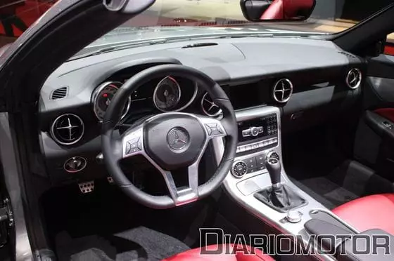 مرسڈیز SLK اور کلاس C Coupé، جنیوا میں جرمن برانڈ کی نئی نشریات