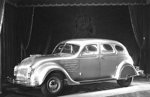 Chrysler Airflow, o primeiro coche deseñado no túnel de vento