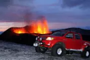 Top Gear sobe vulcão islandês, entra em erupção horas depois 160365_7