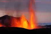 Yepamusoro Gear Inokwira Icelandic Volcano, Inoputika Maawa Gare gare 160365_8