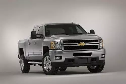 General Motors reaģē uz Ford ar savu jauno Heavy Duty pikapu