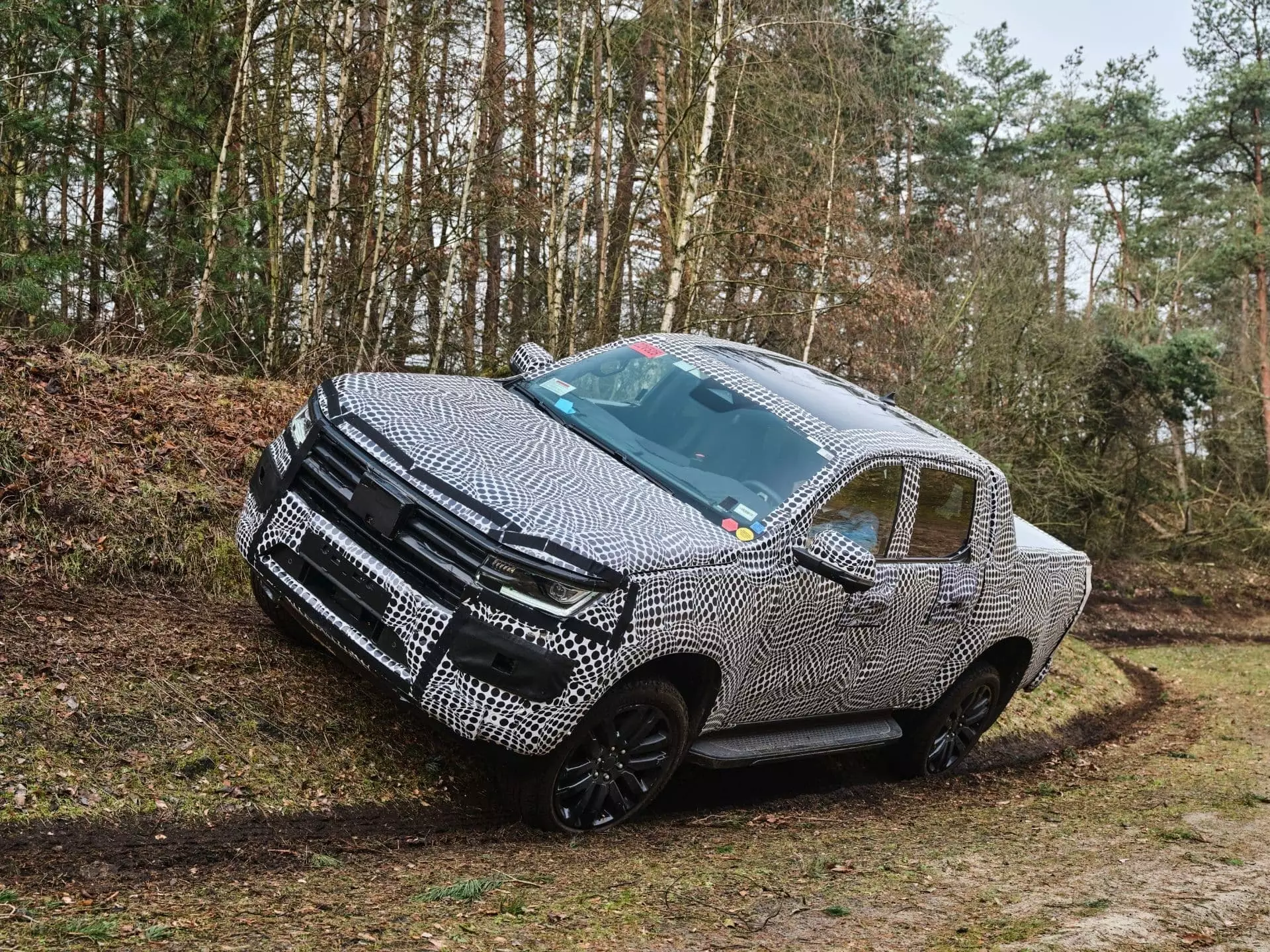 Volkswagen cancels its hybrid pick-up to create a 100% electric Amarok