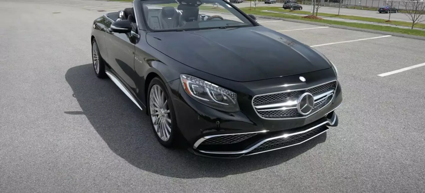 梅賽德斯 Amg S 65 Cabriolet V12 Biturbo 視頻 2