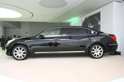 Limuzină Hyundai Equus