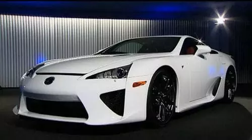 Lexus LFA, e senotsoeng ka video pele ho Tokyo