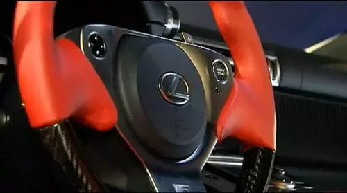 Lexus LFA, onthul in 'n video voor Tokio