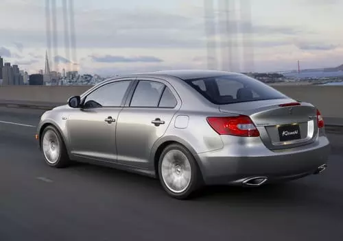 suzuki kizashi