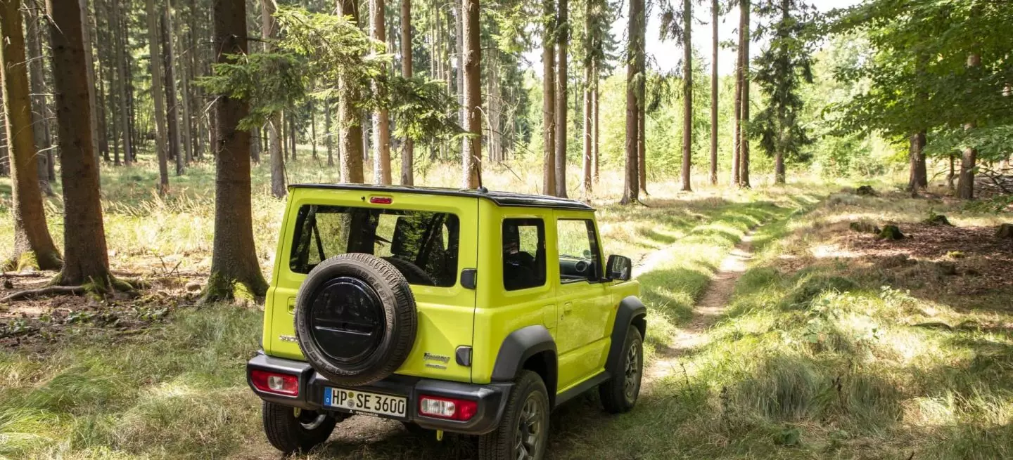 Suzuki Jimny Hybrid Toyota ០២