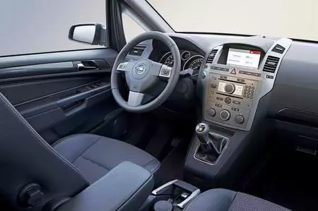 Opel Zafira ecoM、天然ガスによる推進