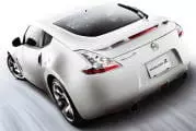 Nissan 370Z Stylový paket pro Japonsko 170683_2