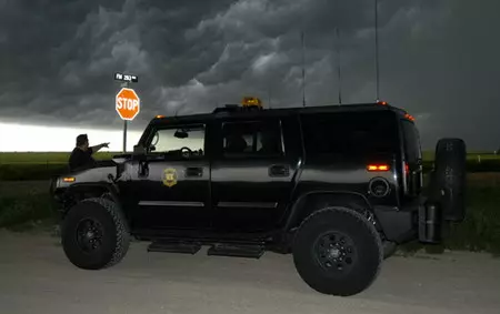 hummer h2 tornado chaser