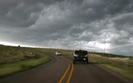 hummer h2 tornado chaser