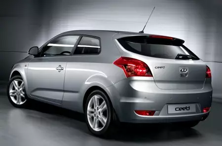 Kia Pro Cee'd, তিন-দরজা সংস্করণ