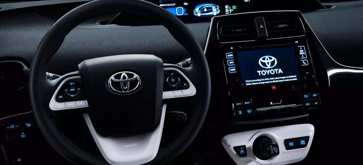 Toyota Prius waxaa lagu siin doonaa laba baytari oo kala duwan, mana aha inaad xitaa ogaato 18170_1