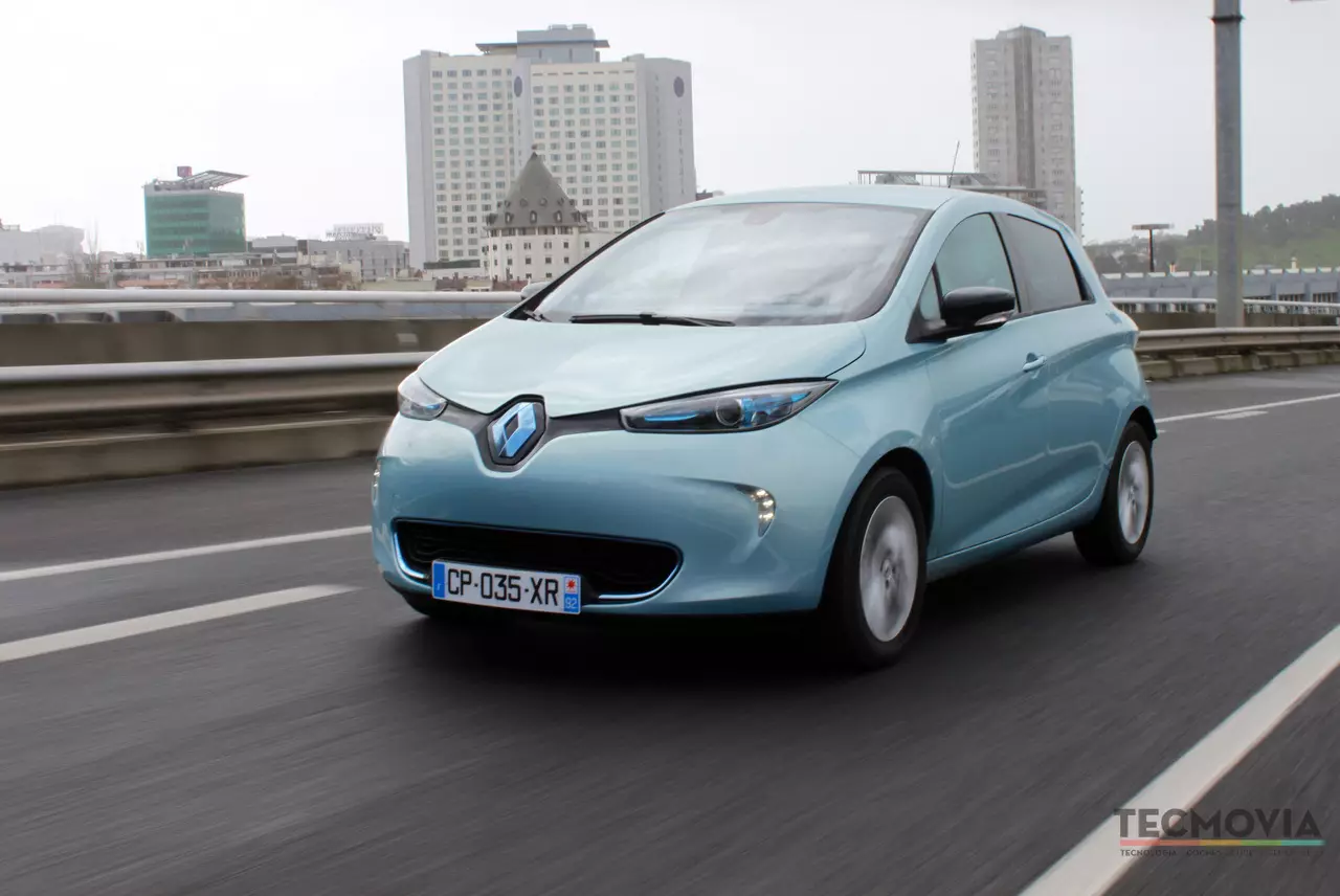 ក្រុមហ៊ុន Renault_Zoe_Dinam-031