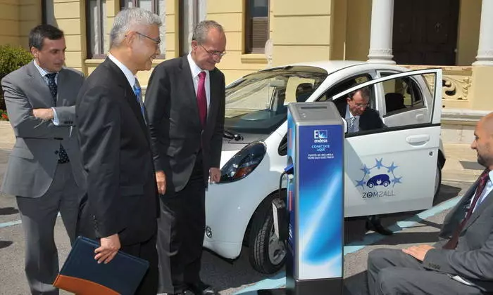 ZEM2ALL isporučuje prve električne automobile u gradu Malagi