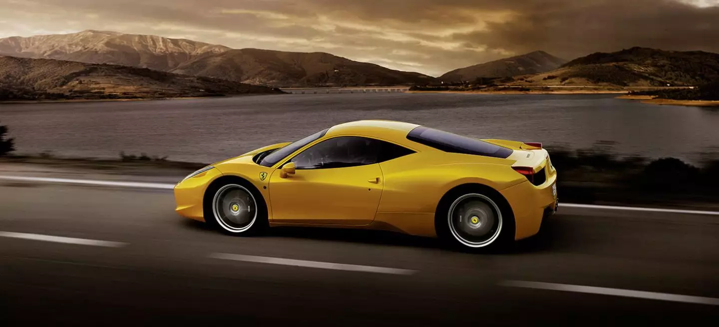 ferrari-458-италия-giallo-modena-07-1440px