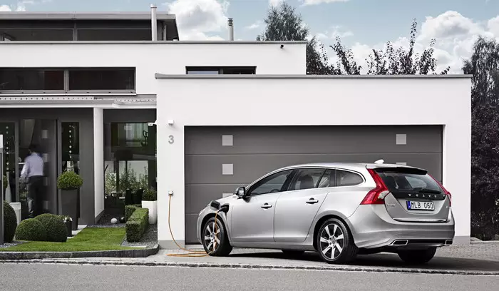 Volvo_V60H_04