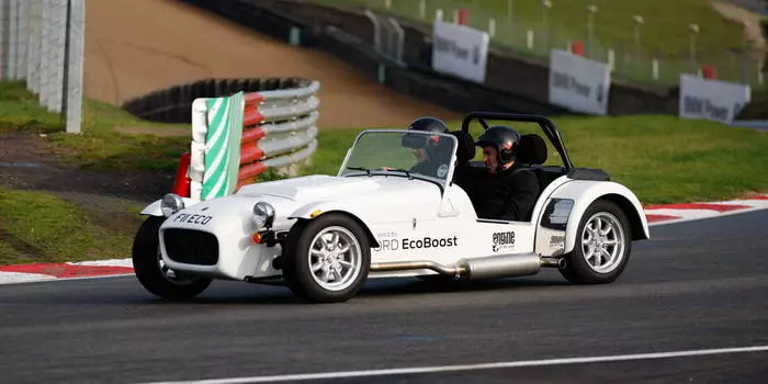 1.0 Ecoboost жүйесі бар жаңа Caterham Seven-тің мүмкін коммерциялық дебюті