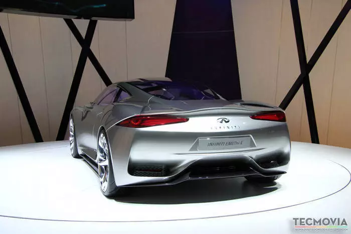 Infiniti's hybrid sports car goes ahead: it will arrive in 2016