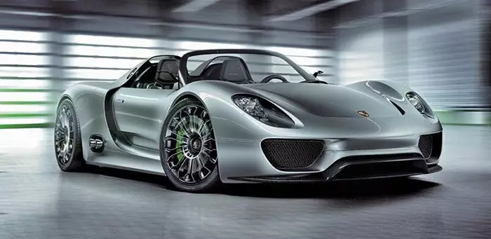 Porsche 918 Spyder yashyizwe ahagaragara