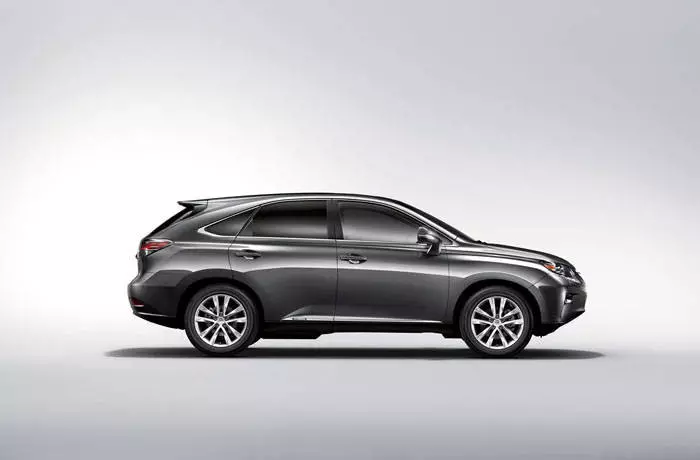 Lexus-ek SUV trinko bat prestatzen du NX izenarekin eta teknologia hibridoarekin