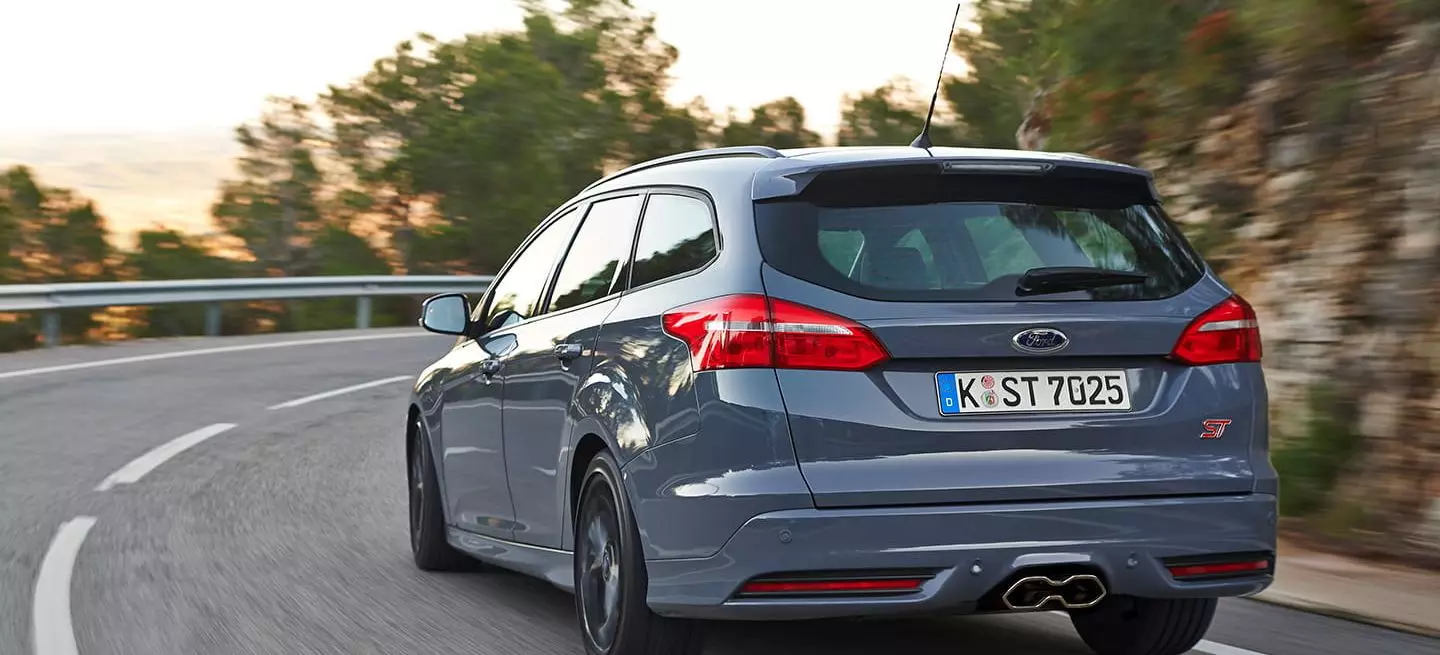 ford-focus-st-diesel-2015-сатуу-02-1440px