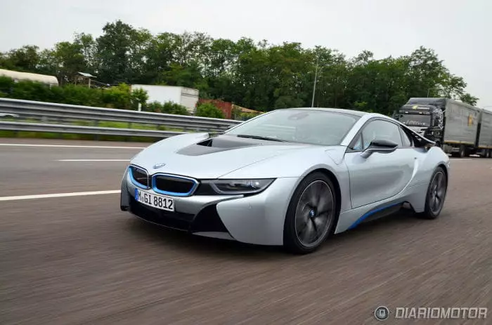 BMW nwere ike na-akwado BMW i8 radical karị iji mee mmemme narị afọ ya