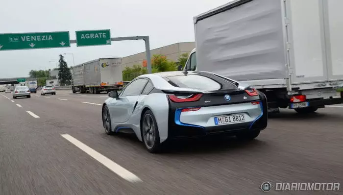 BMW podería estar preparando un BMW i8 máis radical para celebrar o seu centenario