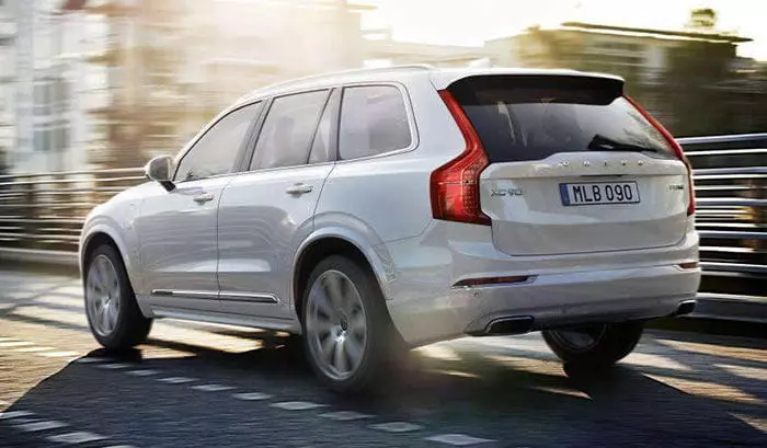 Volvo XC90 2015 Attēli